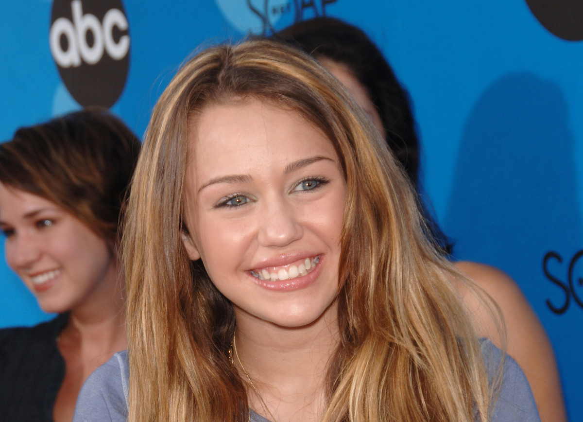 Miley Cyrus Says Child Star Role Gave Her "Body Dysmorphia"