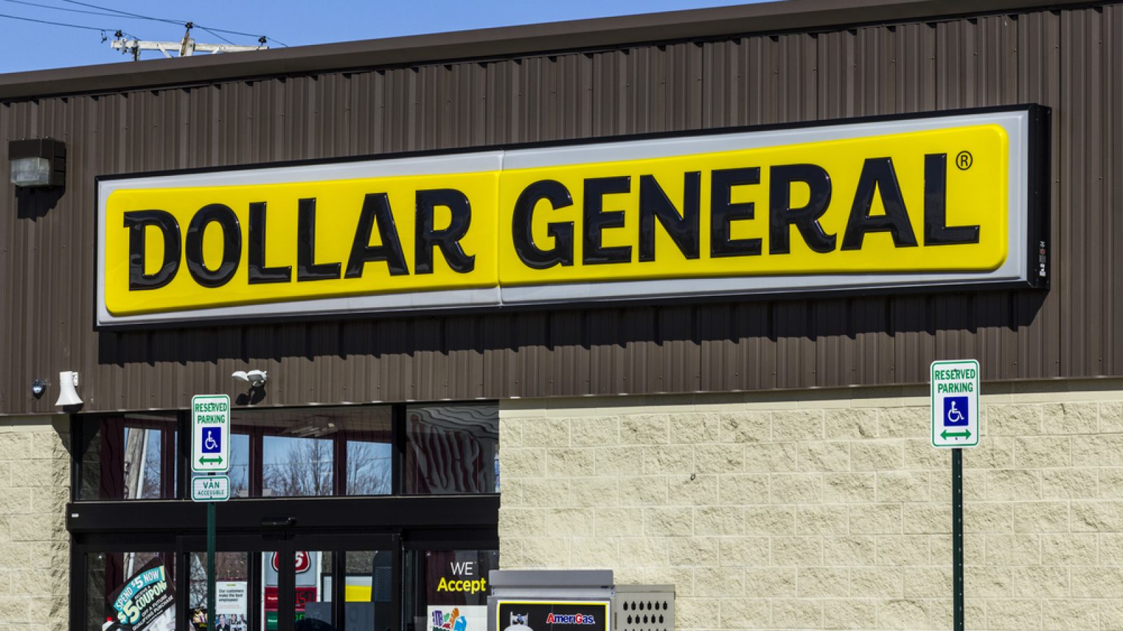 Dollar General Temporarily Closing Multiple Stores — Best Life