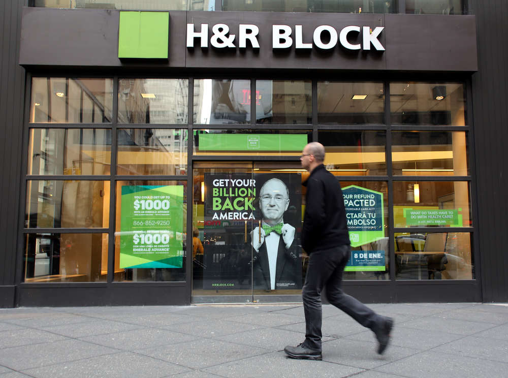 TurboTax vs. H&R Block: One Gives Bigger Tax Refunds