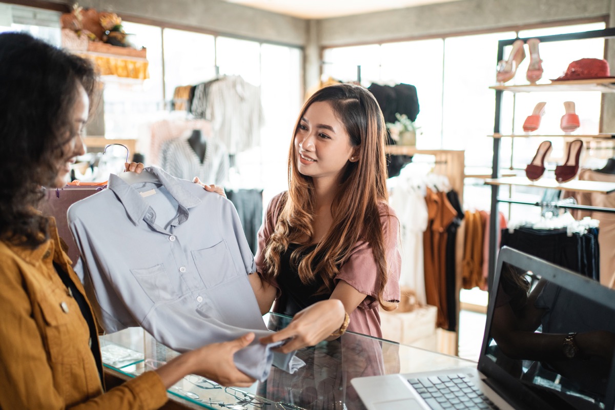 24 Smart Shopping Habits That Will Save You Tons of Money