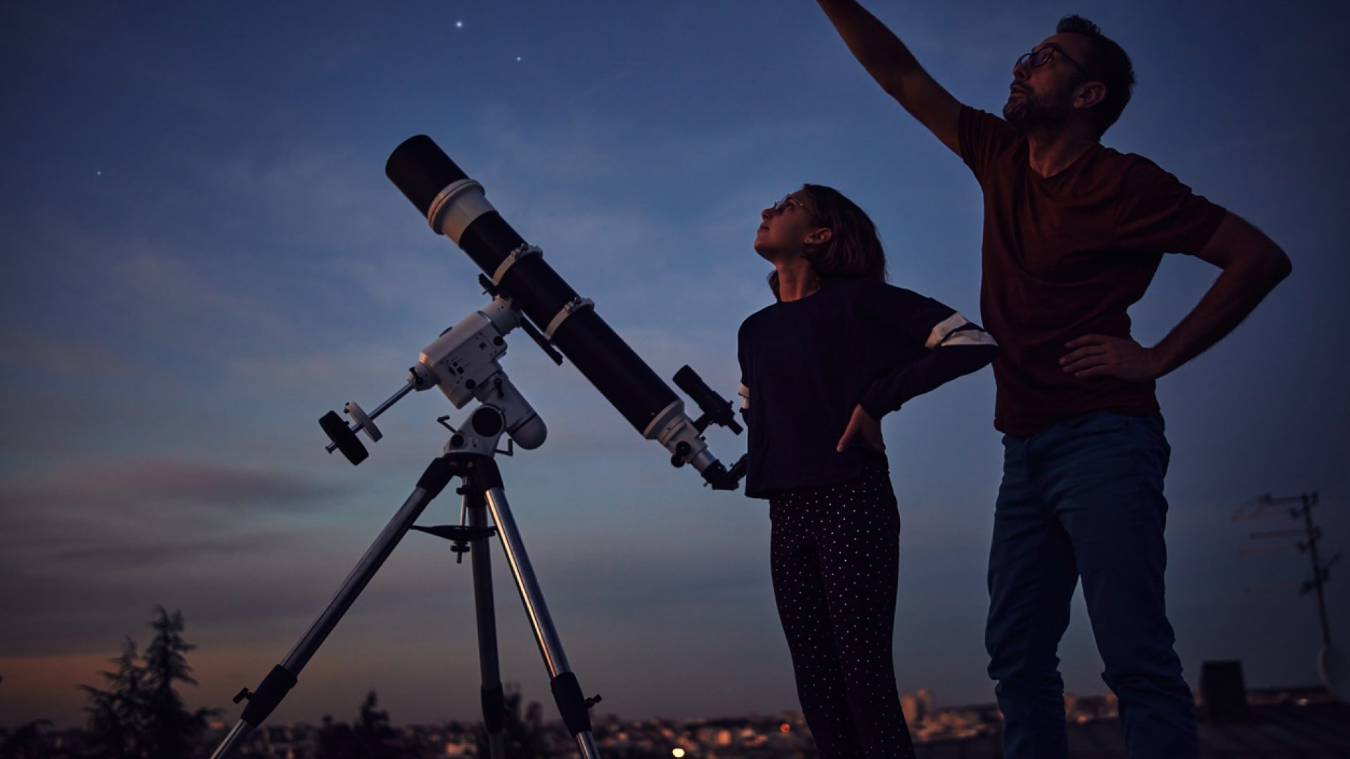 6 Stargazing Secrets, According to Astronomy Experts — Best Life