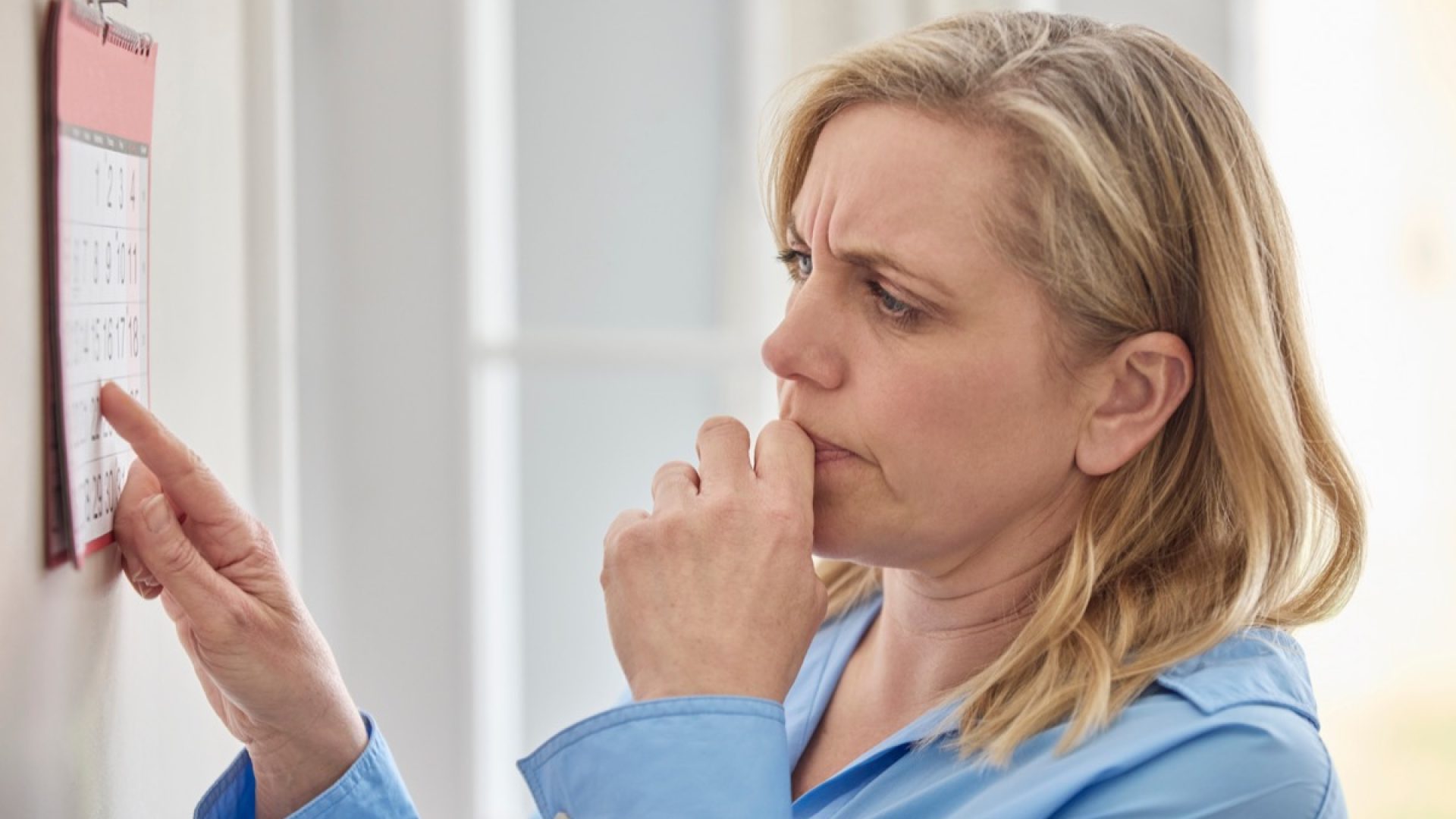 40 Warning Signs of Early Onset Alzheimer's — Best Life