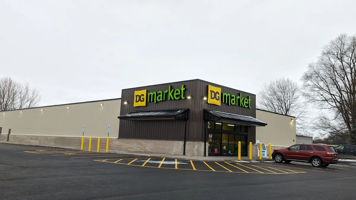 Experts Weigh In on Dollar General's DG Markets' Fresh Groceries