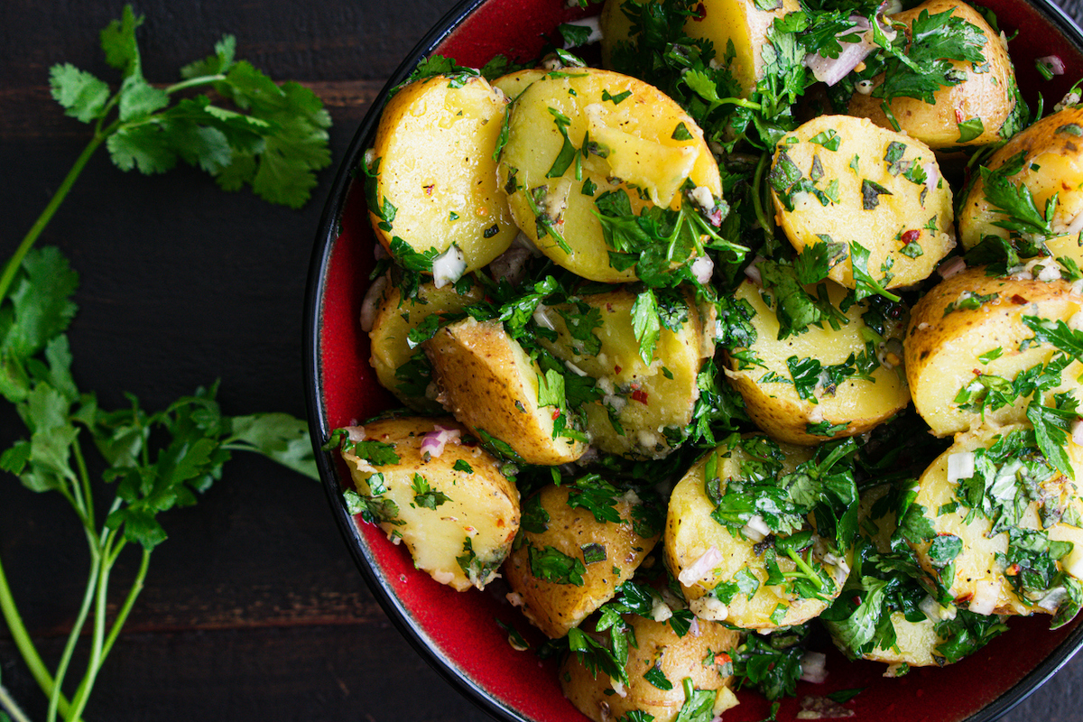 The 8 Best Foods to Bring to a Potluck — Best Life