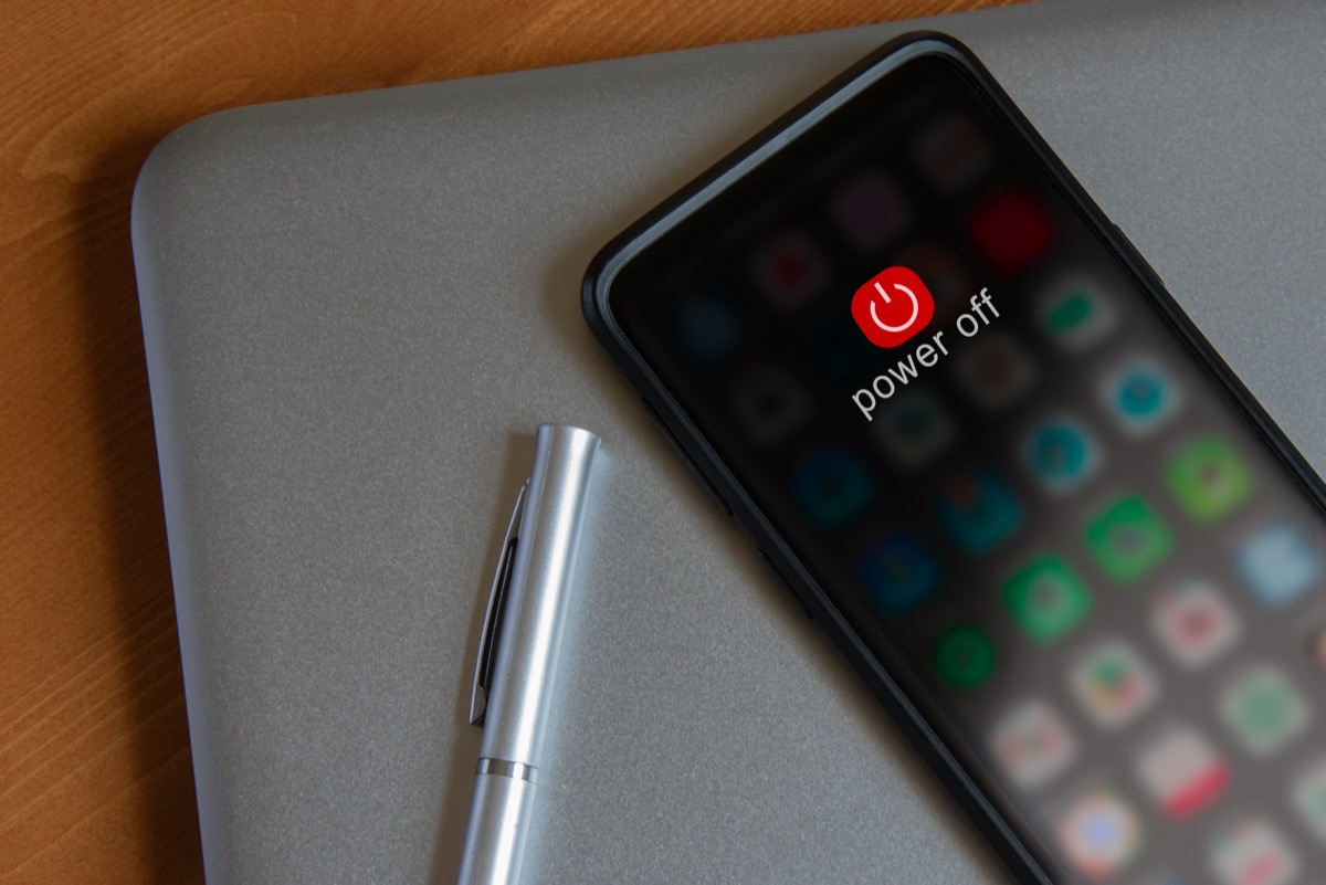 How Turning Off Your Phone Can Protect You From Hackers
