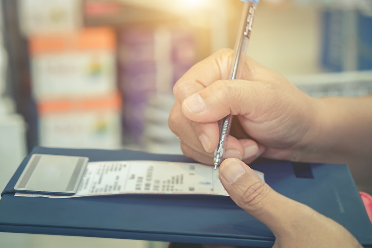 6 Surprising New Rules for Tipping — Best Life