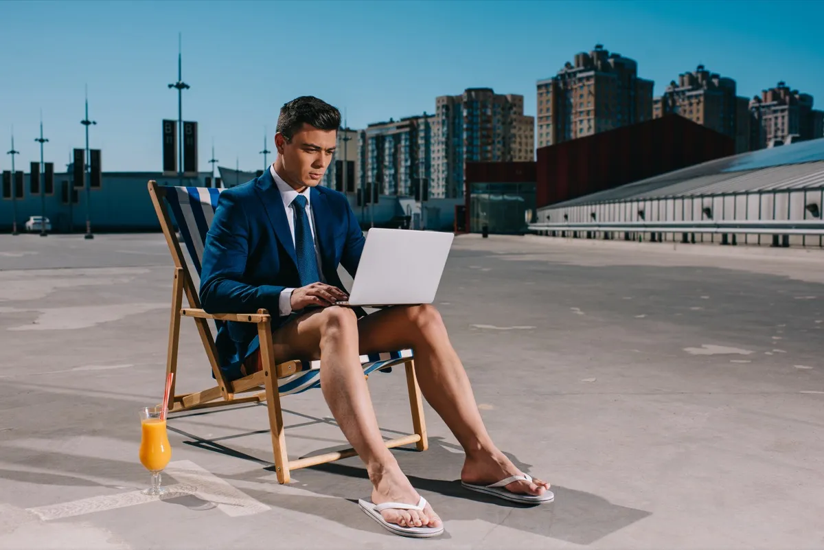 41 Funny Out-of-Office Messages to Break Up the Work Week