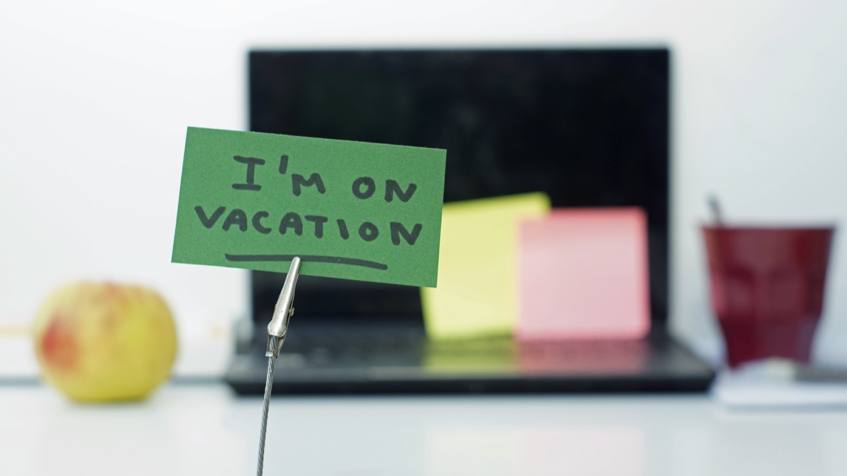 41 Funny Out-of-Office Messages to Break Up the Work Week