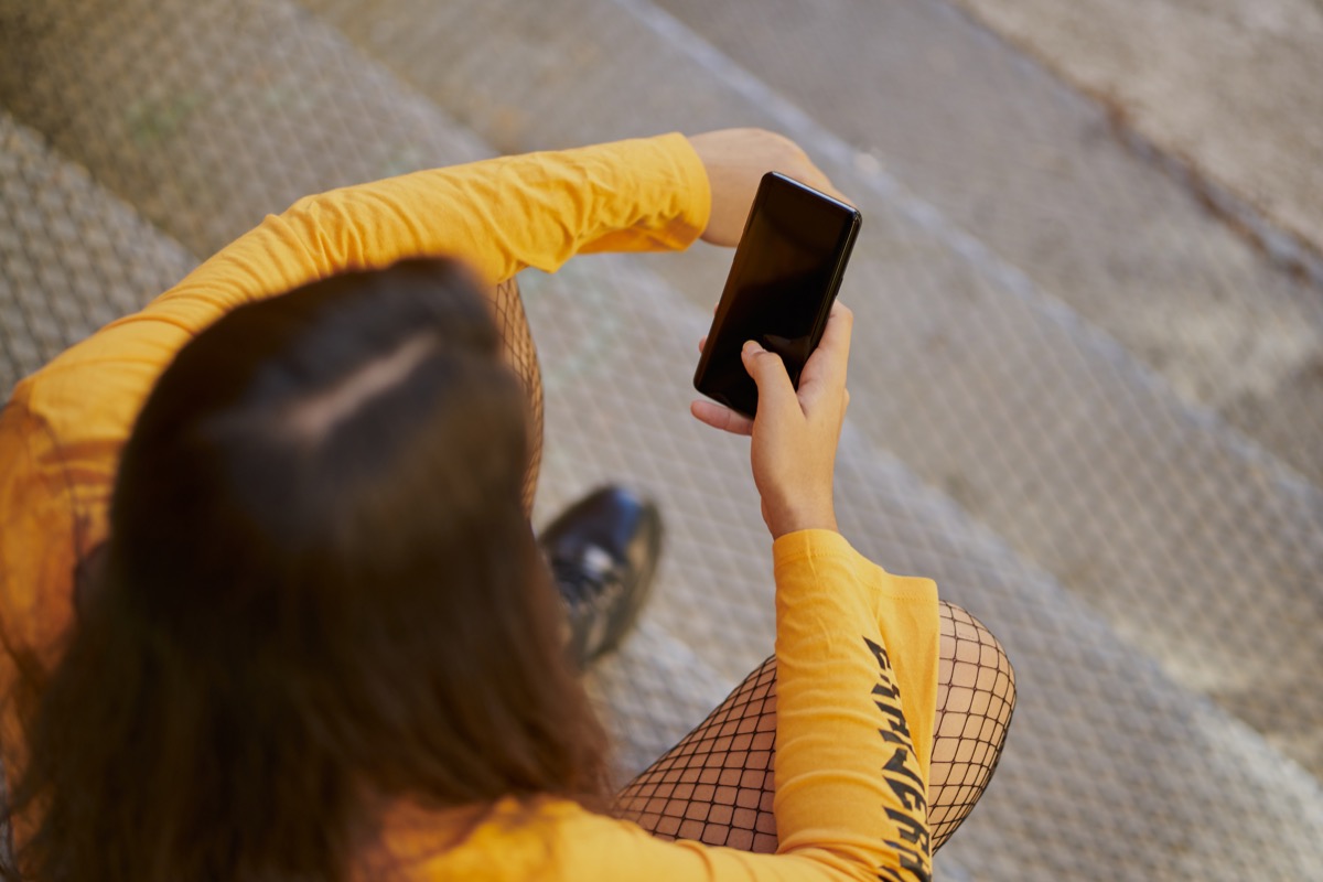 100 Sexting Ideas So Hot They'll Melt Your Phone