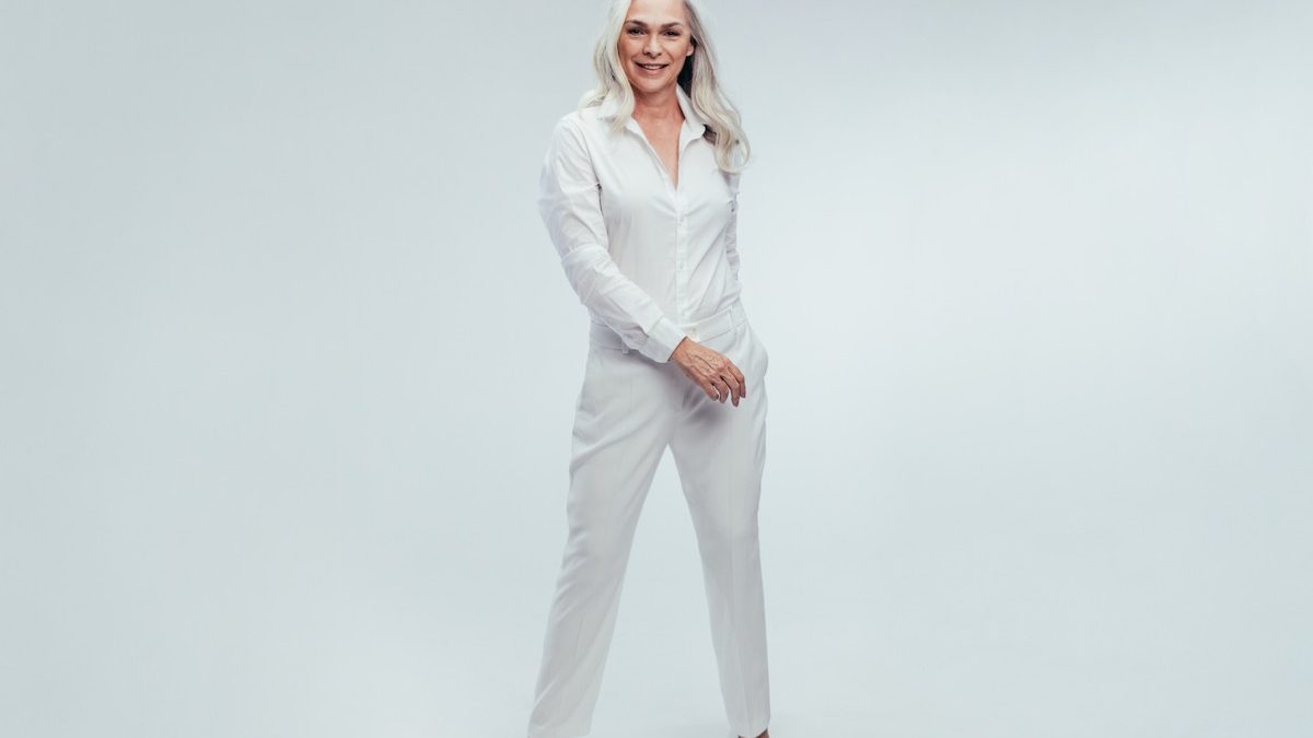 7 Tips for Wearing Jumpsuits After 60, Stylists Say — Best Life