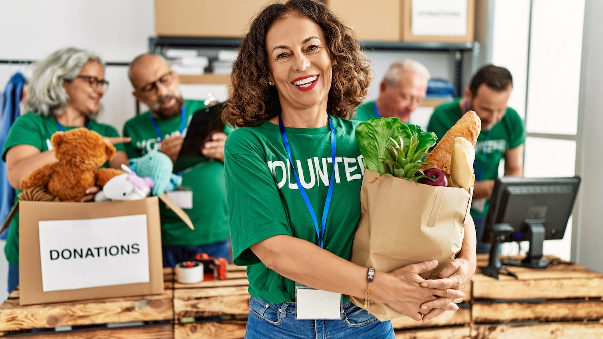 10 Best Volunteering Ideas That Will Make You Happier After 50