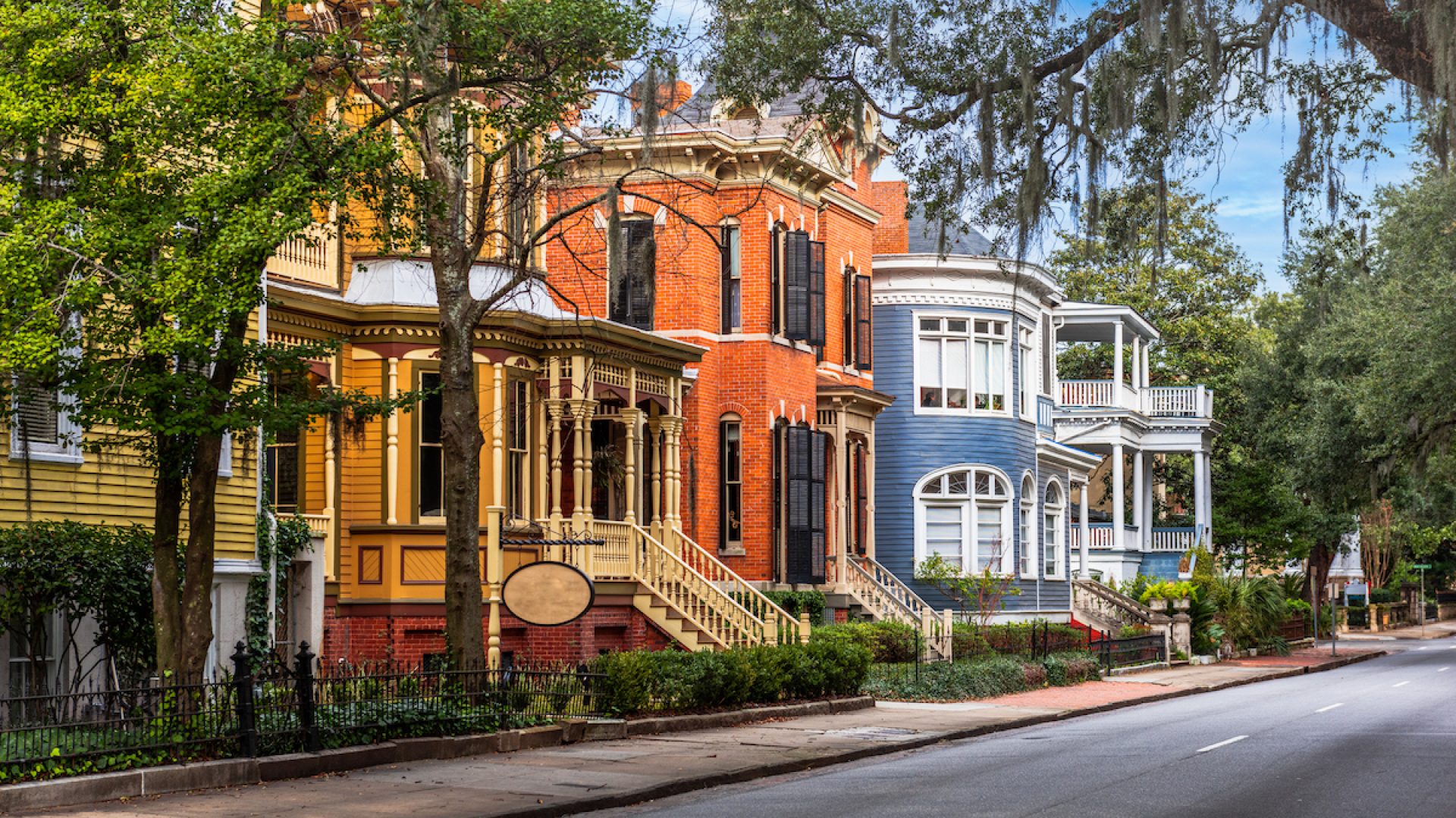 13 U.S. Cities With the Most Beautiful Old Houses — Best Life