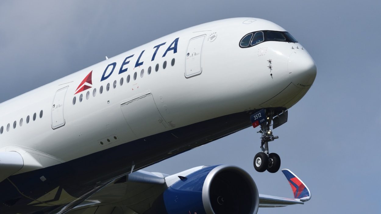 Delta Air Lines Is Restricting Your Access to Lounges — Best Life