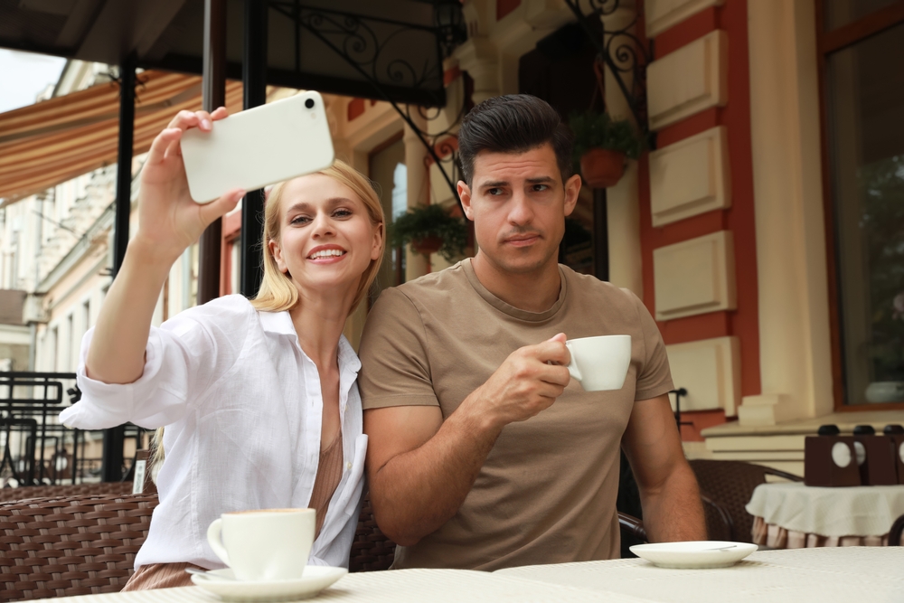 6 Cheating Red Flags to Look for in Photos With Your Partner — Best Life