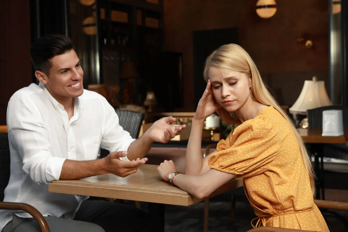 7 “Polite” Things You Say on Dates That Are Actually Offensive