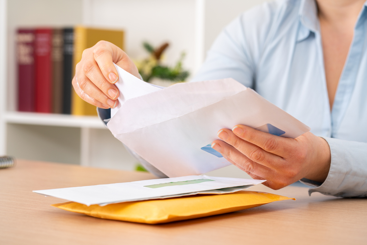 USPS Reveals the 3 Pens You Should Never Use on Your Mail — Best Life