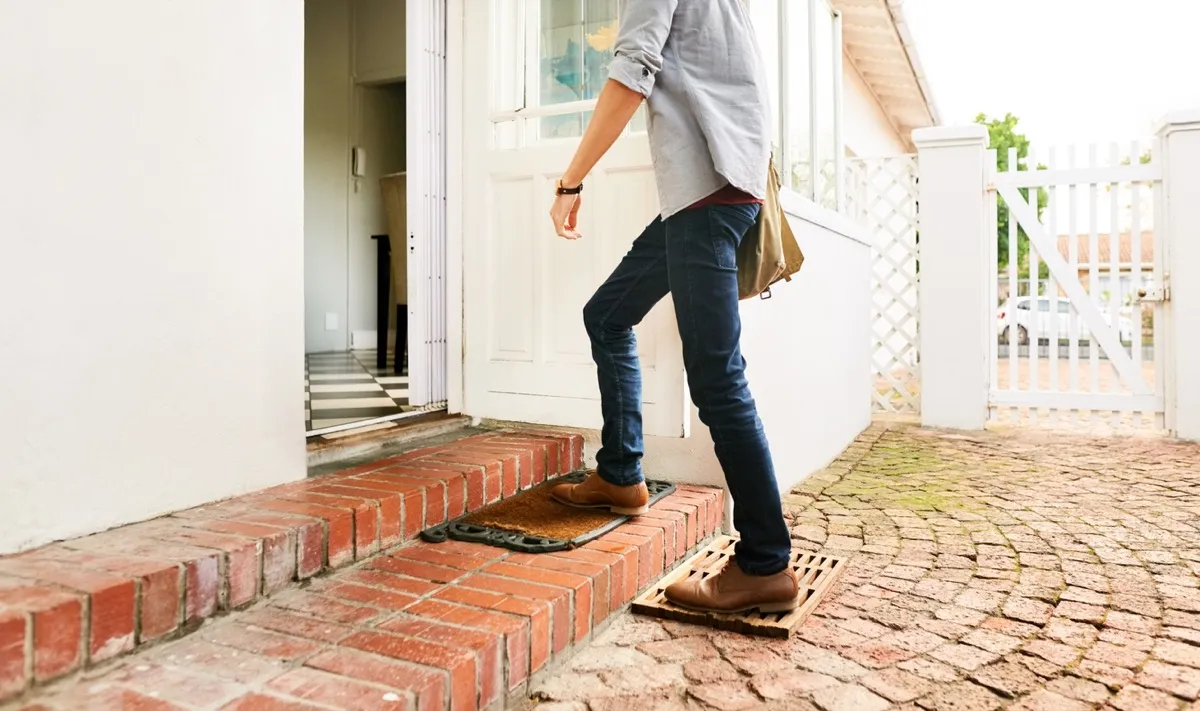 25 Unique New Year's Eve Traditions From Around the World