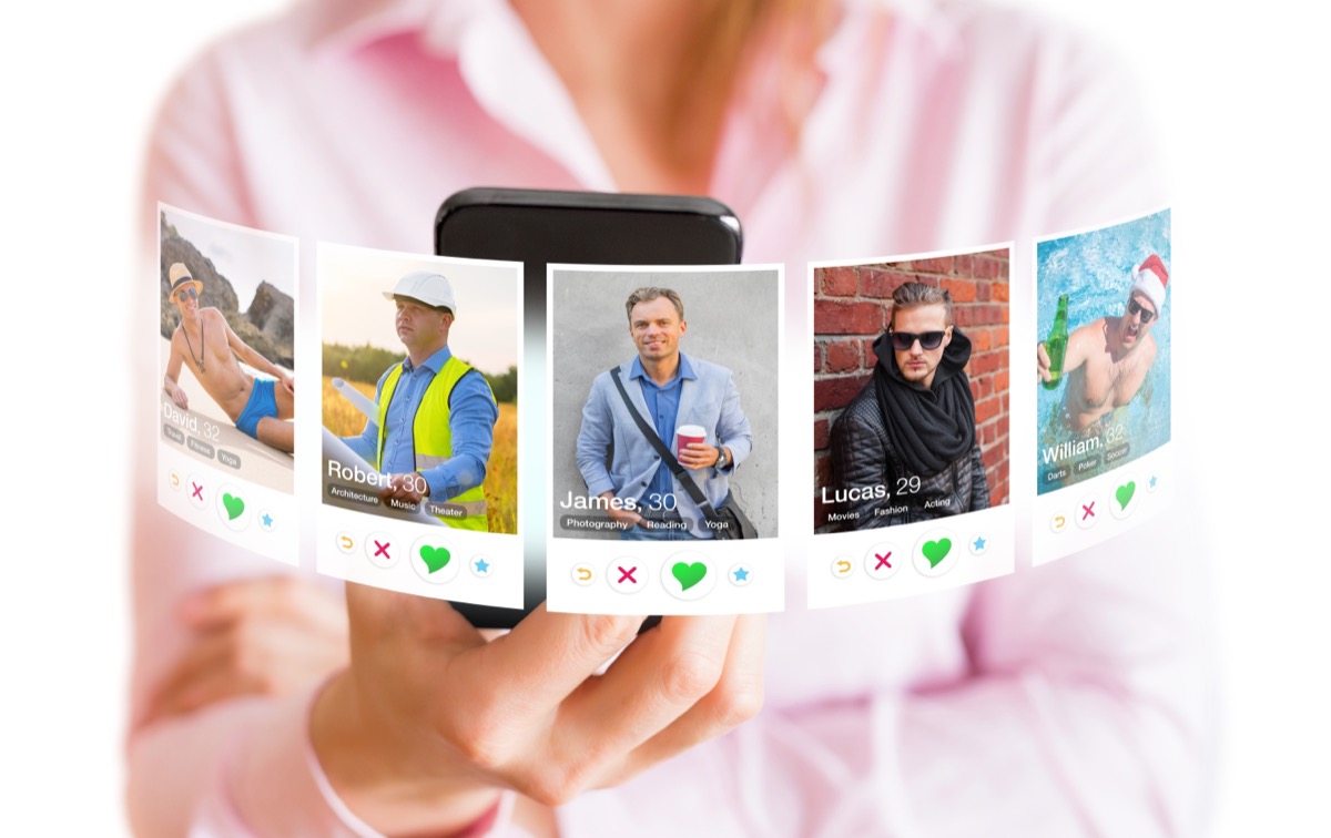 119 Amazing Tinder Bios If You're Looking for Love Online — Best Life