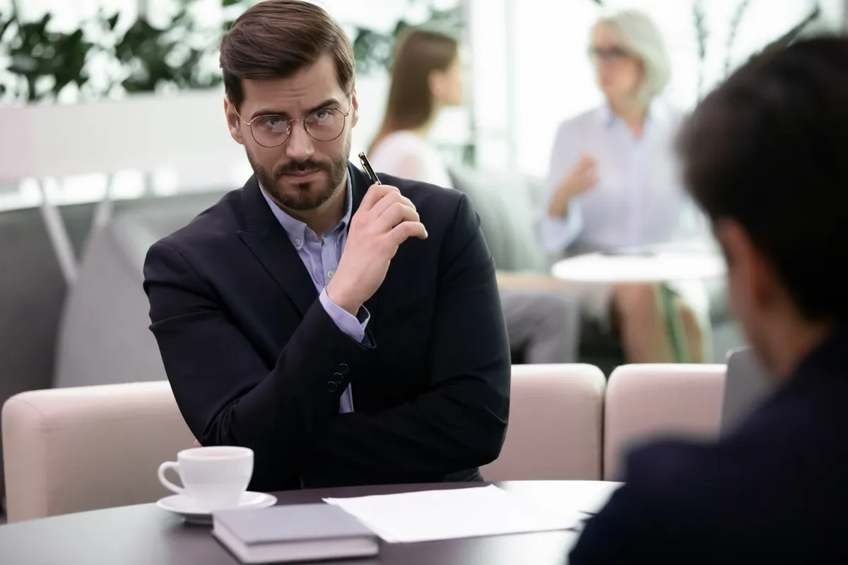 8 Disapproving Body Language Signs That Are Easy to Miss