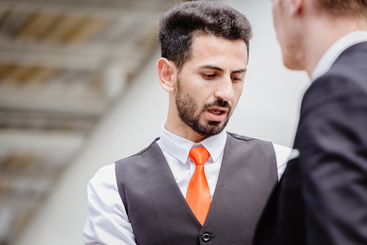 8 Disapproving Body Language Signs That Are Easy to Miss