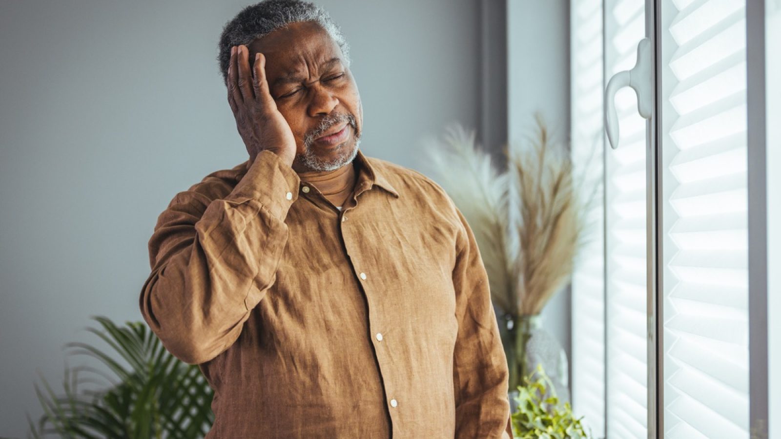 Officials Warn of Mumps Outbreak—These Are the Symptoms — Best Life