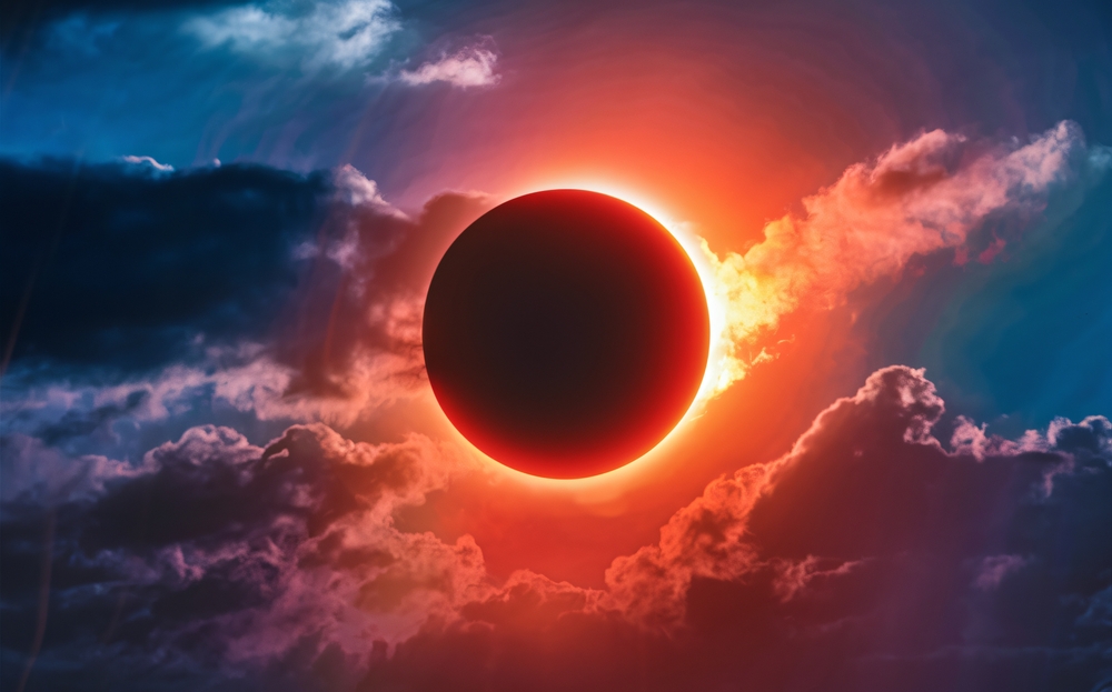 "Severe Storms" Could Strike During Monday's Total Solar Eclipse — Best ...