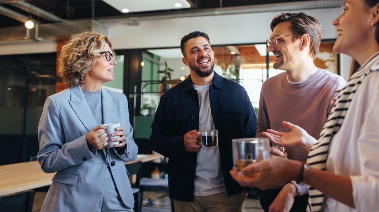 How to Start a Conversation and Keep It Flowing — Best Life