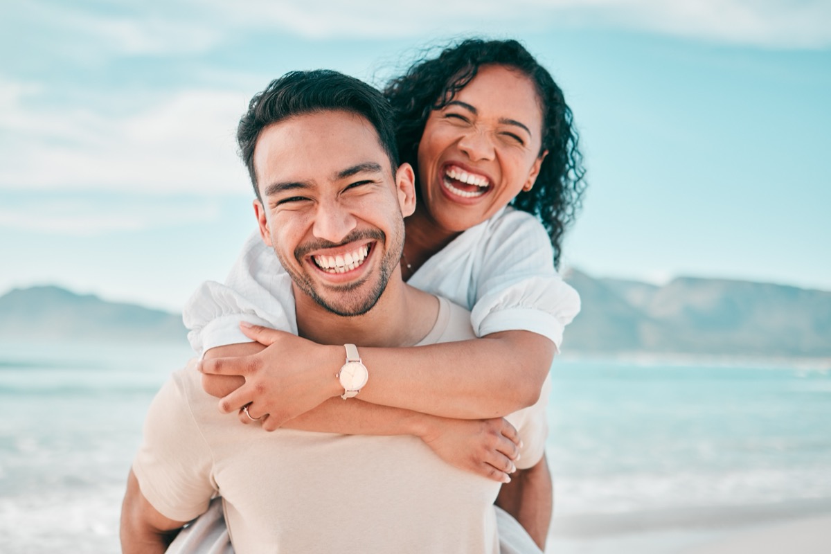 5 Body Language Signs That Mean Your Partner Is Cheating