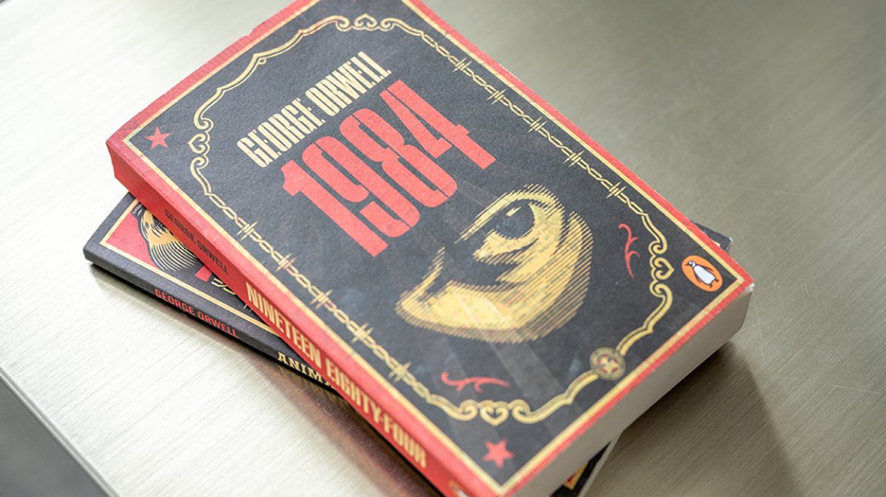 25 Books to Make You the Most Interesting Person in the Room