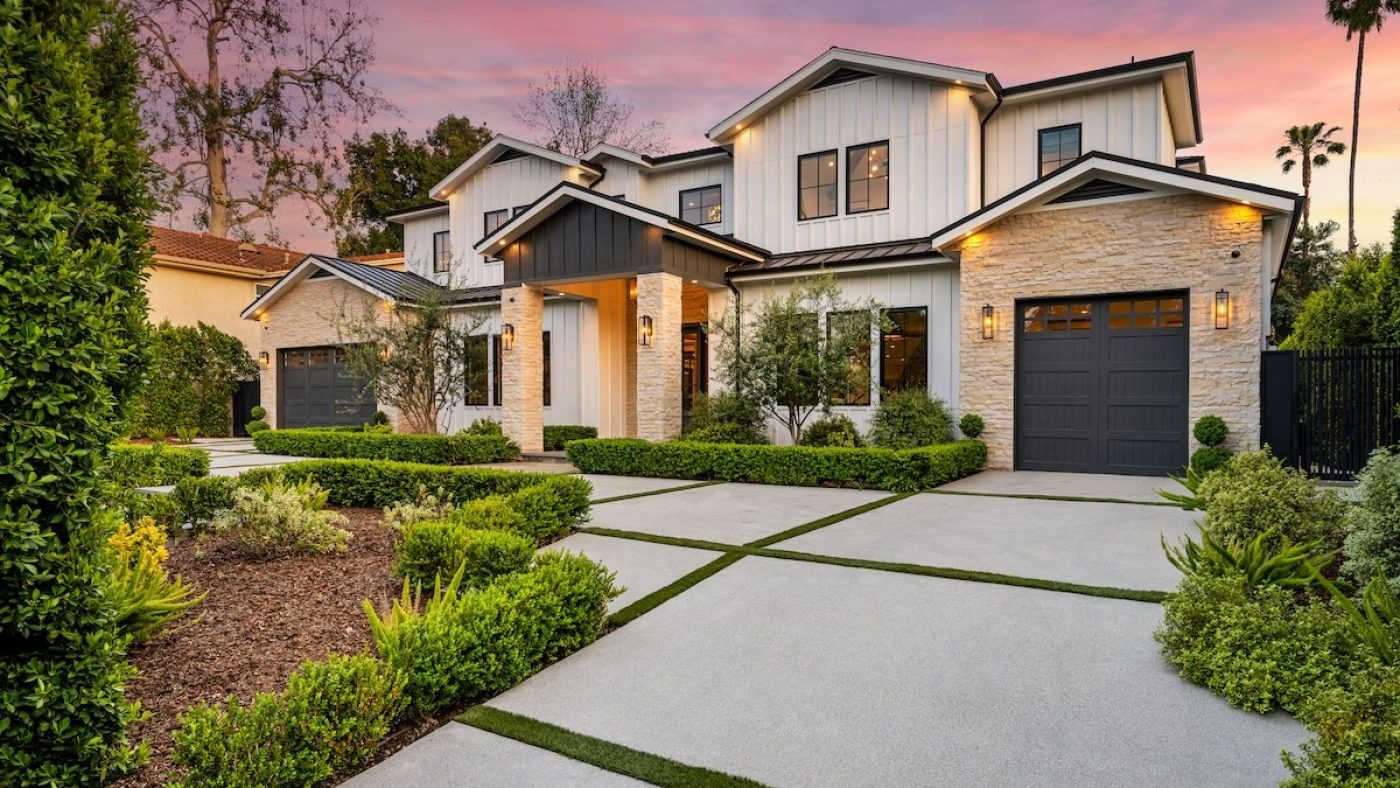 10 Driveway Ideas to Boost Your Home's Curb Appeal