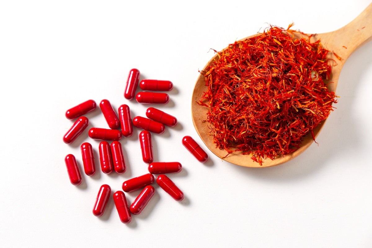 10 Best Supplements for Longevity, Doctors Say