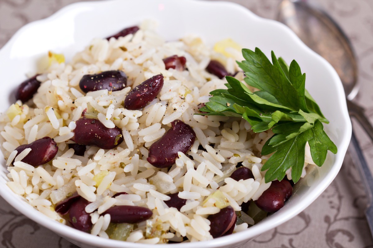 9 Amazing Health Benefits of Eating Beans
