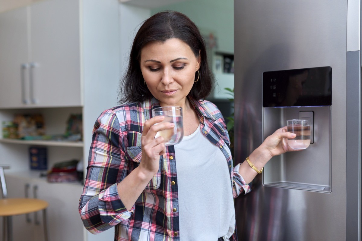 10 Signs You're Not Drinking Enough Water