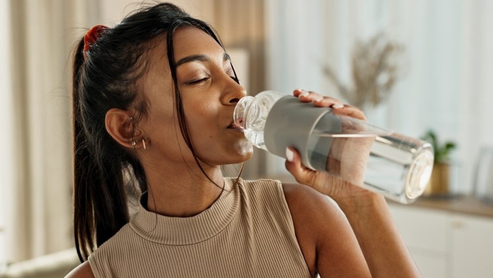 10 Signs You're Not Drinking Enough Water