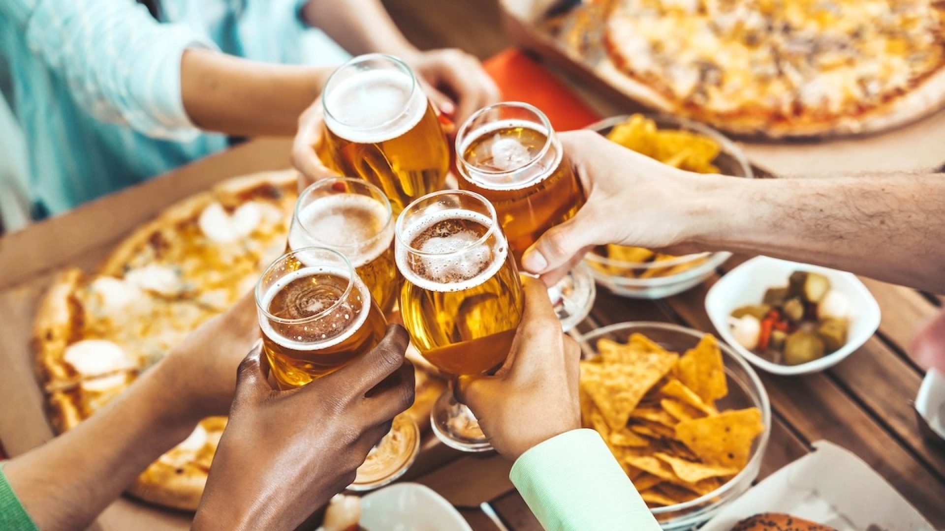 Doctor Recommends Eating Cheese to Avoid a Hangover