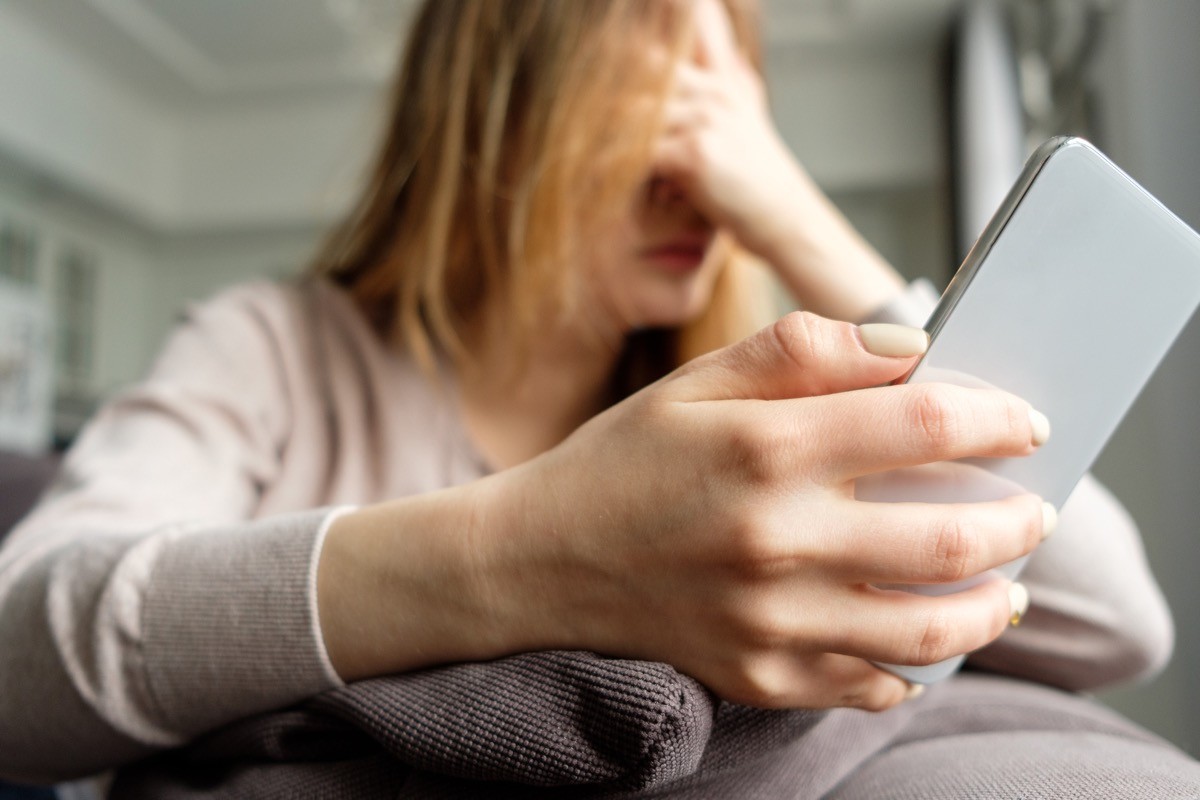 10 Dangerous Signs You're Drinking Too Much Alcohol
