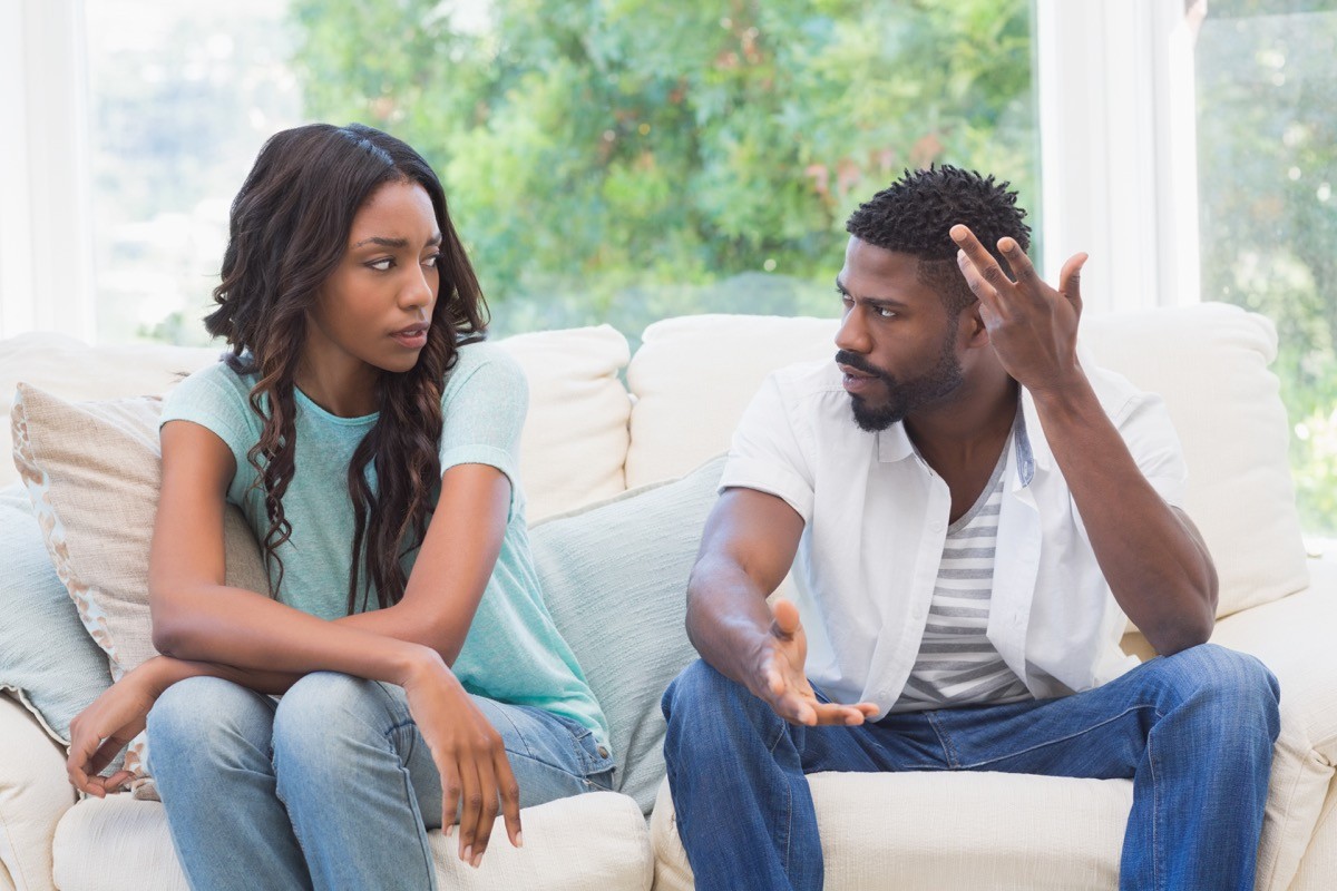 17 Signs You're a Bad Listener, According to Experts