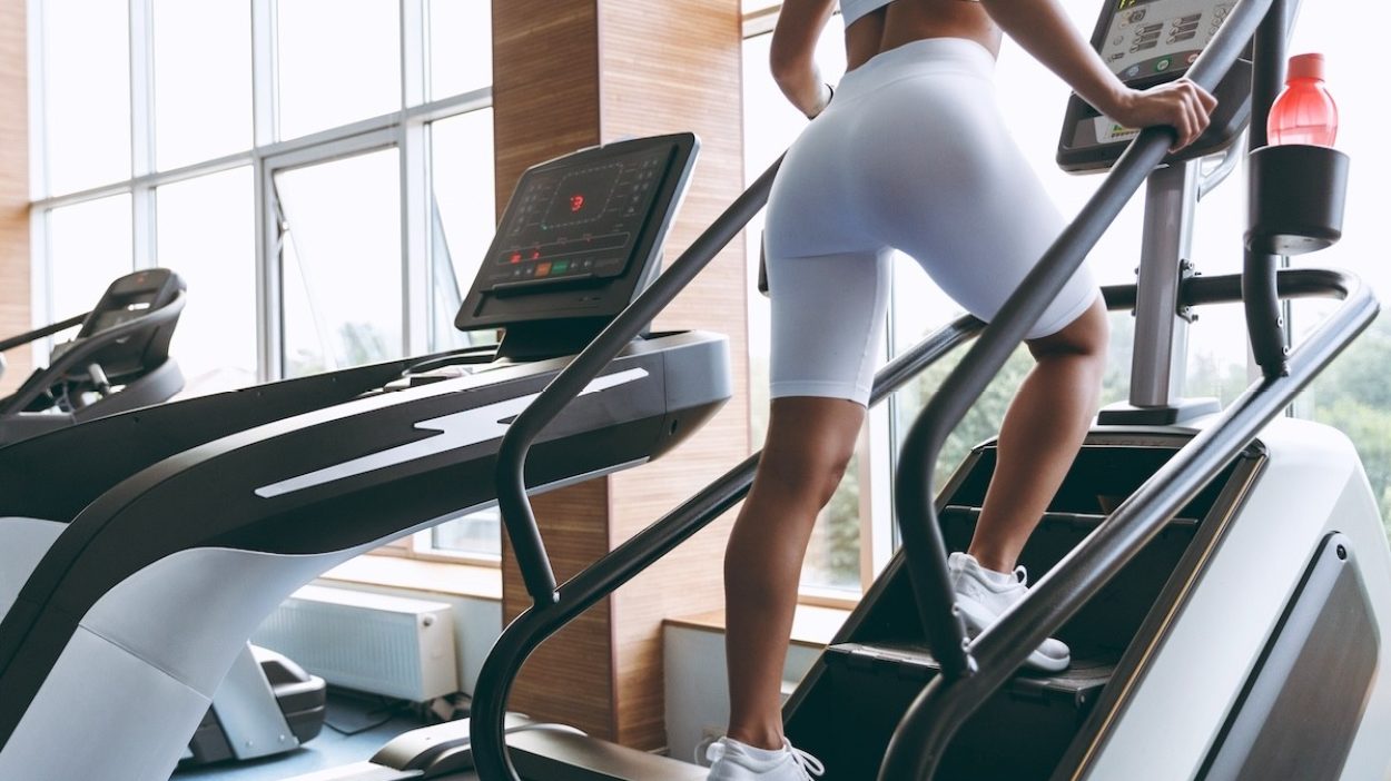 7 Easy StairMaster Workouts to Burn Calories and Melt Fat