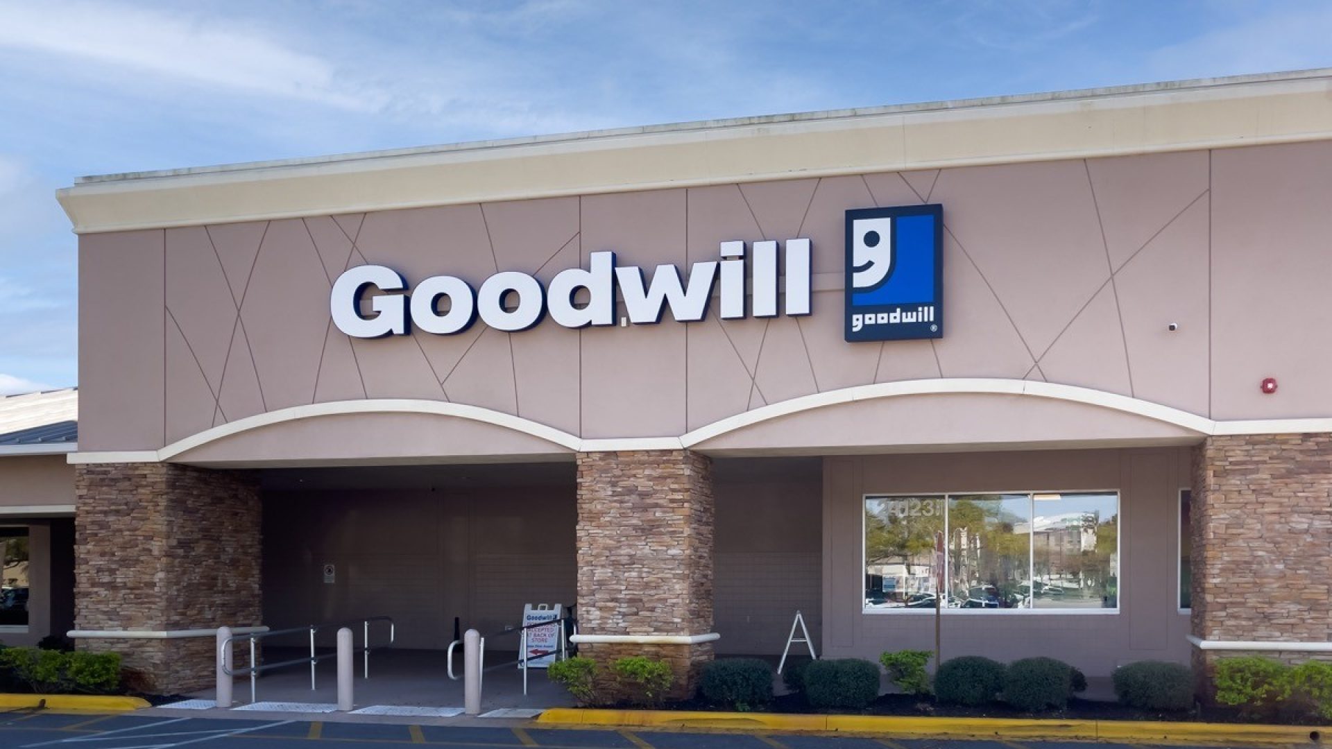 7 Thrifting Hacks from Goodwill Employees