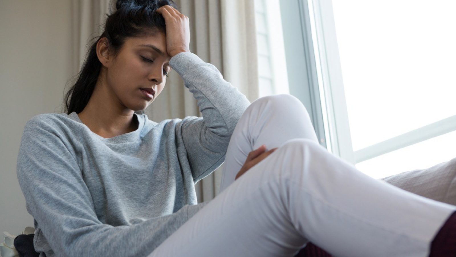 7 Signs of Magnesium Deficiency You Shouldn't Ignore, Doctors Say