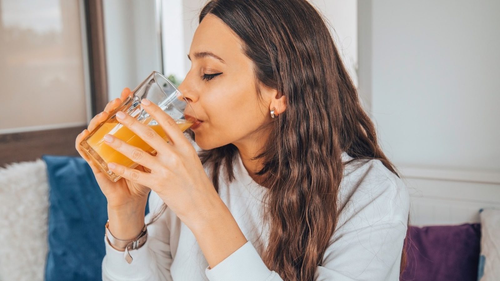 5 Drinks to Help You Poop, Gastroenterologist Says