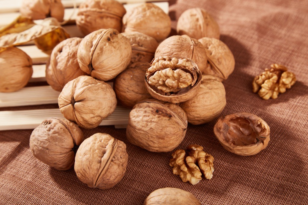 30 Best Foods for Maximizing Your Energy & Fighting Fatigue