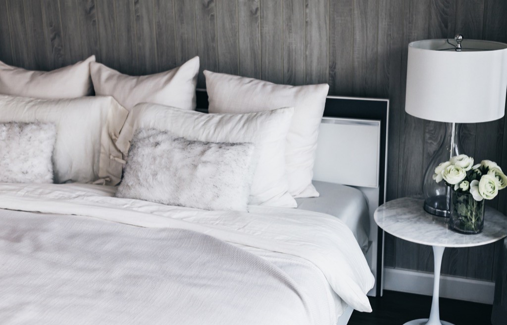 Over 1 in 4 Americans Are Sleeping In Filthy Beds—How Often to Clean Yours
