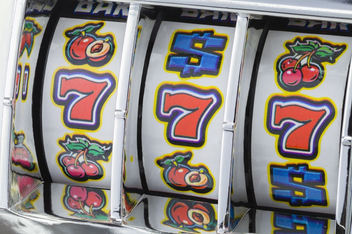 9 Insider Tips for Playing Slot Machines Without Losing