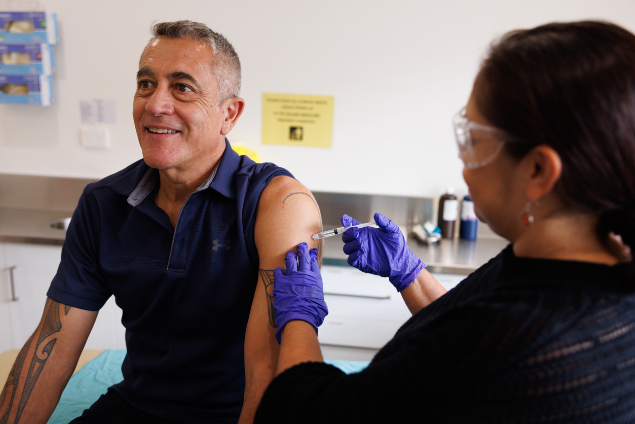 Is DEET Bad for You? Here's What Doctors Say.