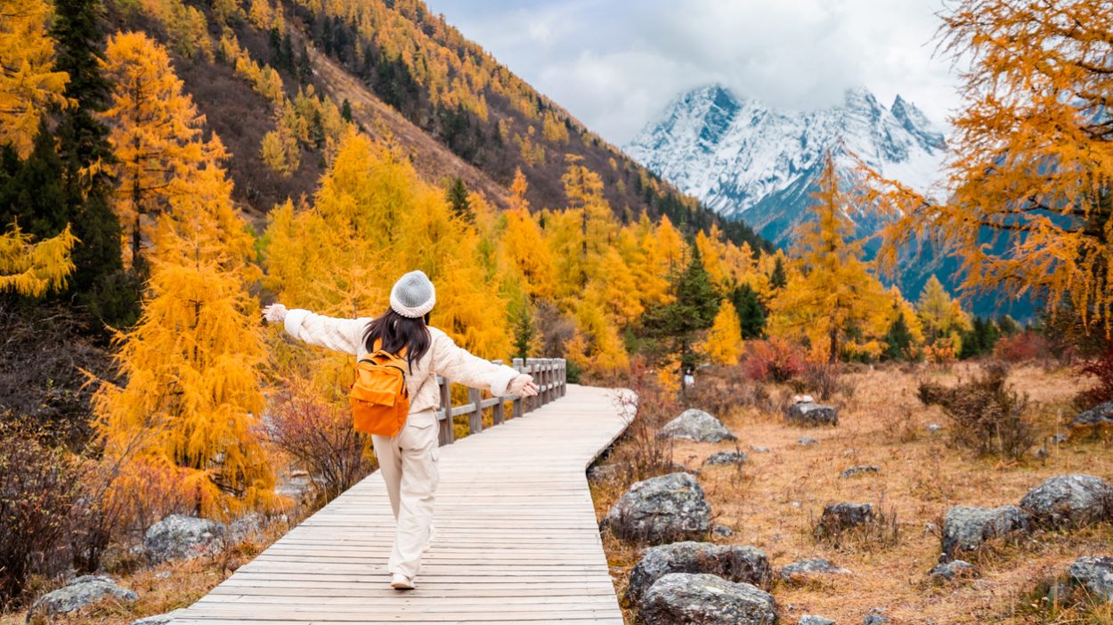 4 Regions Where Fall Foliage Will Peak in October — Best Life