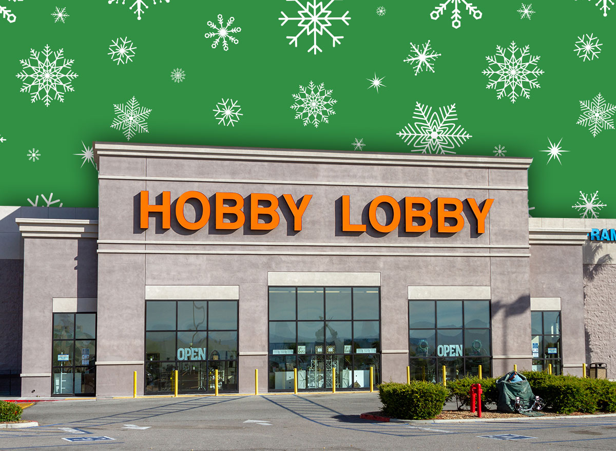 7 Best New Walmart Christmas Decor Finds, According to Home Decorators
